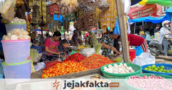 Jelang Ramadan, Harga Cabai di Pasar Terong Naik Tembus Rp 50.000 per Kg