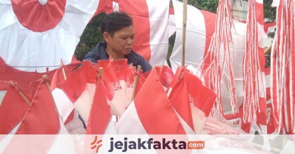 Cerita Pedagang Bendera Merah Putih di Makassar, Harus Berpindah-pindah ...
